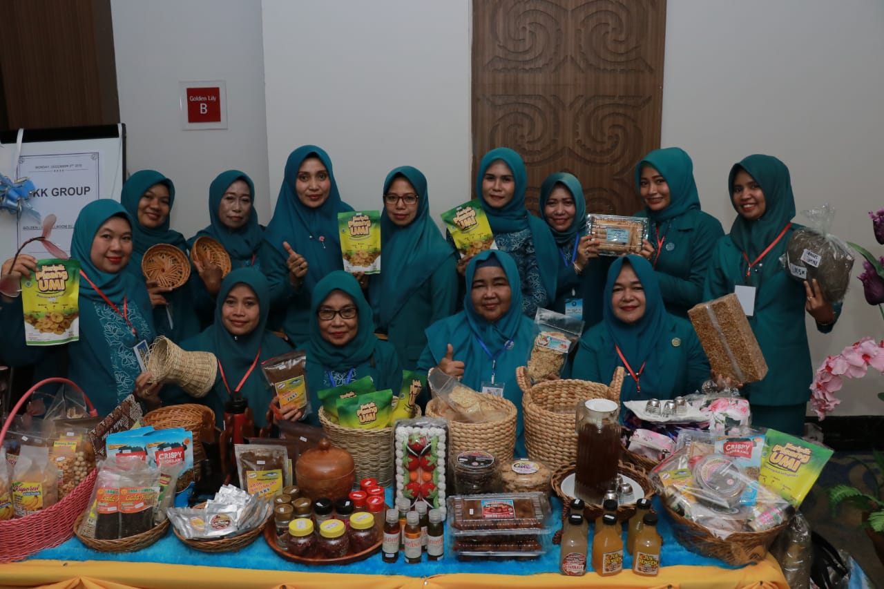 Luwu Timur Raih Juara Harapan 2 Pameran UP2K Peringatan HKG dan Rakorda ...