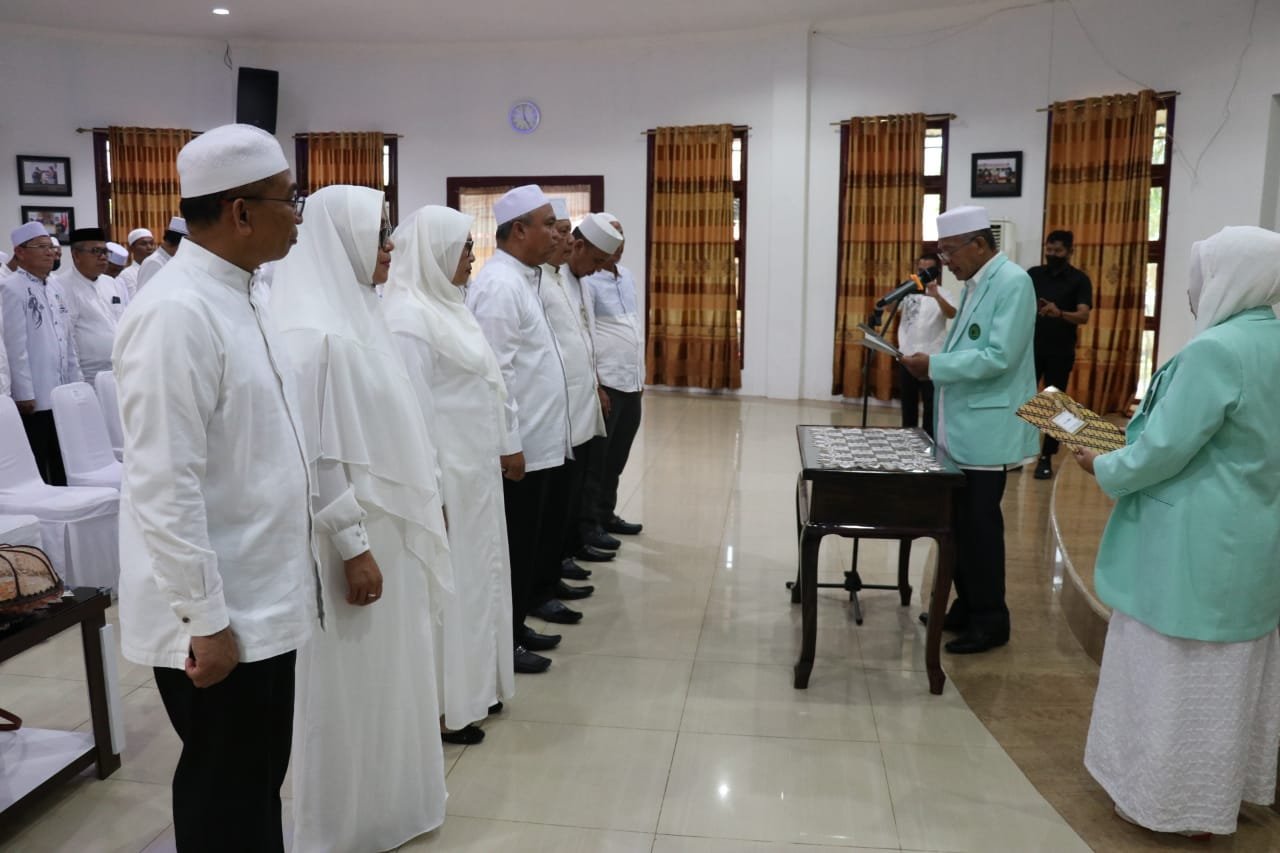 Dilantik Jadi Ketua Harian, Budiman Ajak Pengurus PD IPHI Berbagi Dilantik Jadi Ketua Harian, Budiman Ajak Pengurus PD IPHI Berbagi