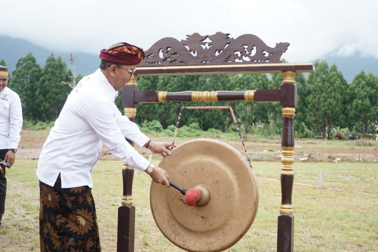 Sekda Bahri Suli Buka Festival Panahan Tradisional Tingkat Regional ...