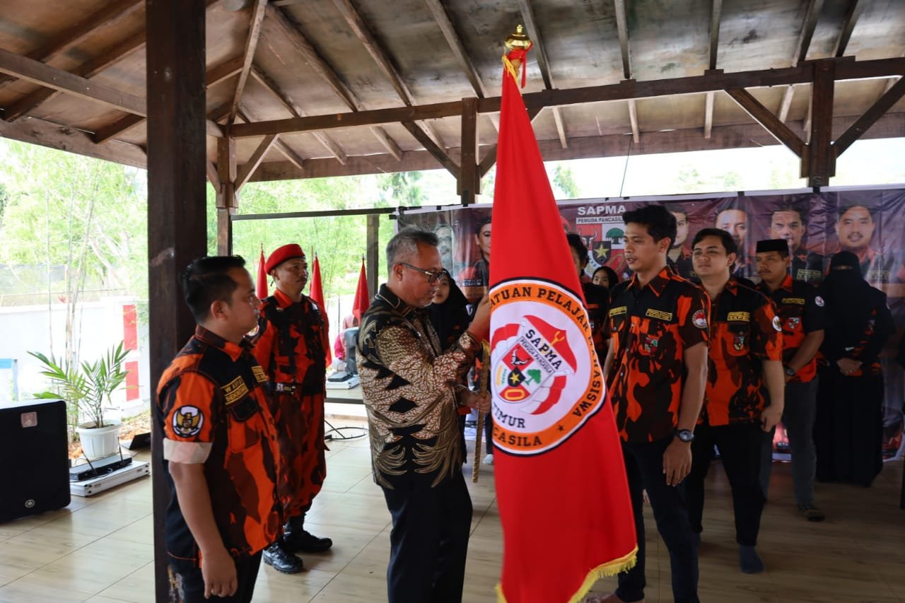 Bupati dan Wakil Bupati Lutim Hadiri Pelantikan PC SAPMA Luwu Timur Bupati dan Wakil Bupati Lutim Hadiri Pelantikan PC SAPMA Luwu Timur